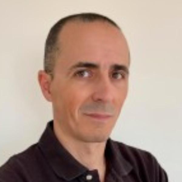 Equipo Profe Claudio Nieto | Ayuda Efectiva